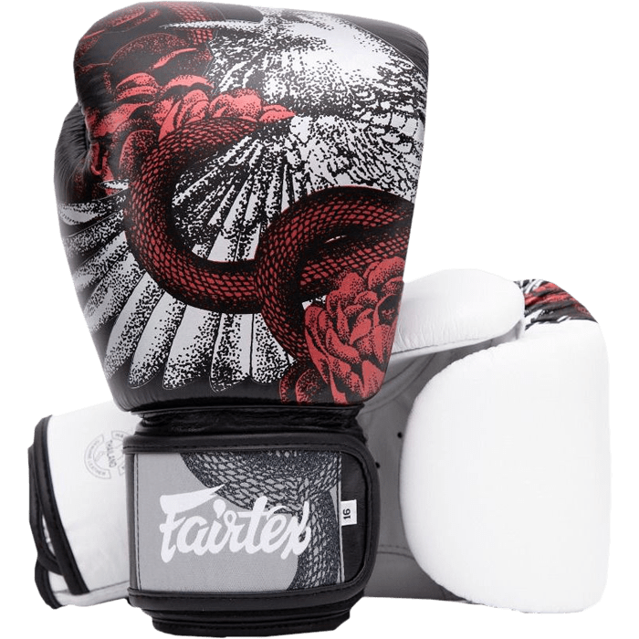 Боксерские перчатки Fairtex Beauty Of Survival купить в Москве